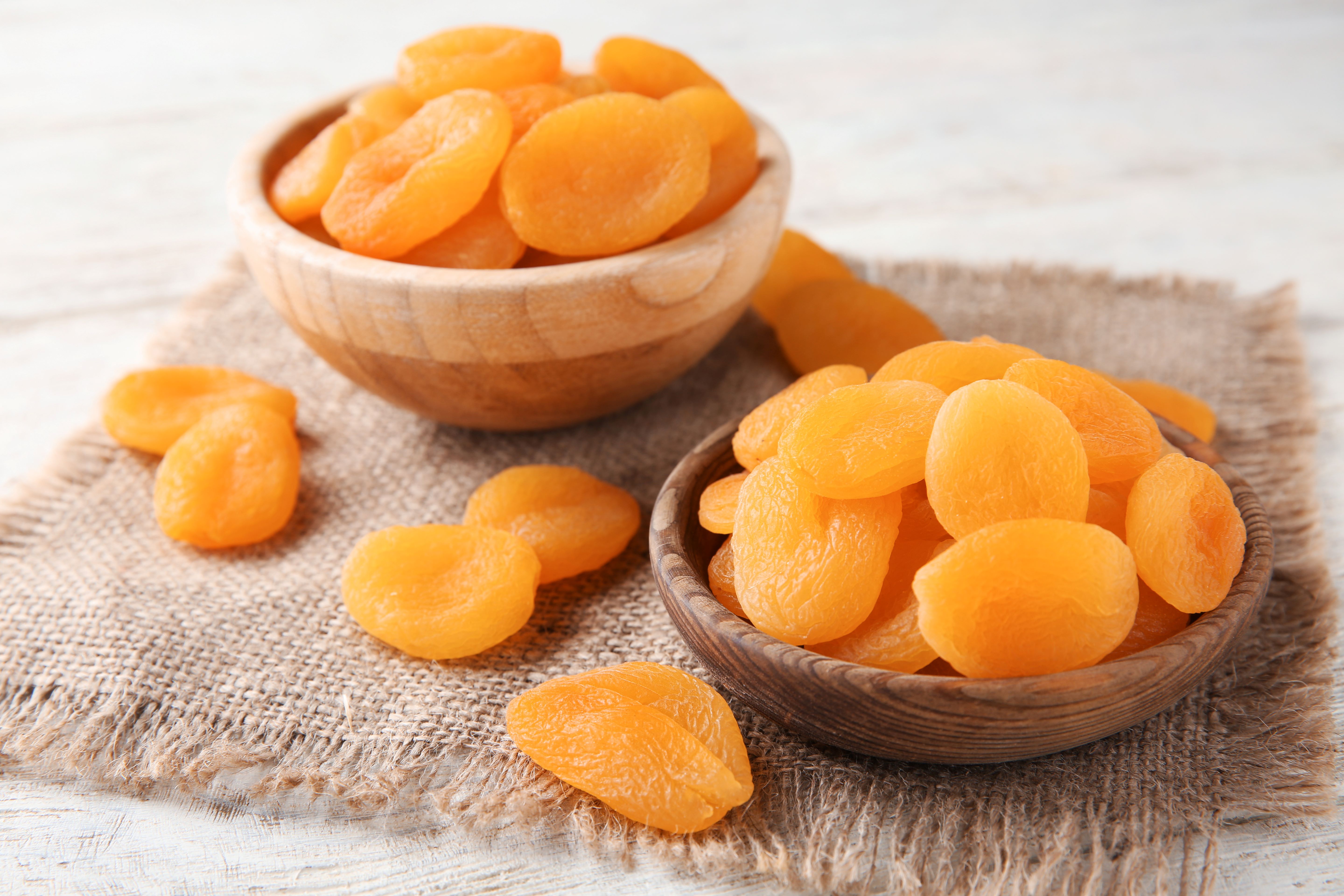 Jumbo Dried Apricots | Sabra Farm